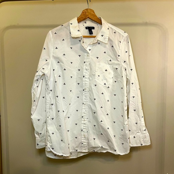 GAP | Tops | Gap Bumblebee White Button Down Dress Shirt | Poshmark